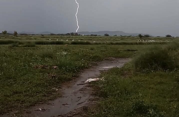 Wave of Lightning Strikes Kills Over Eight People in Hudaidah in a ...